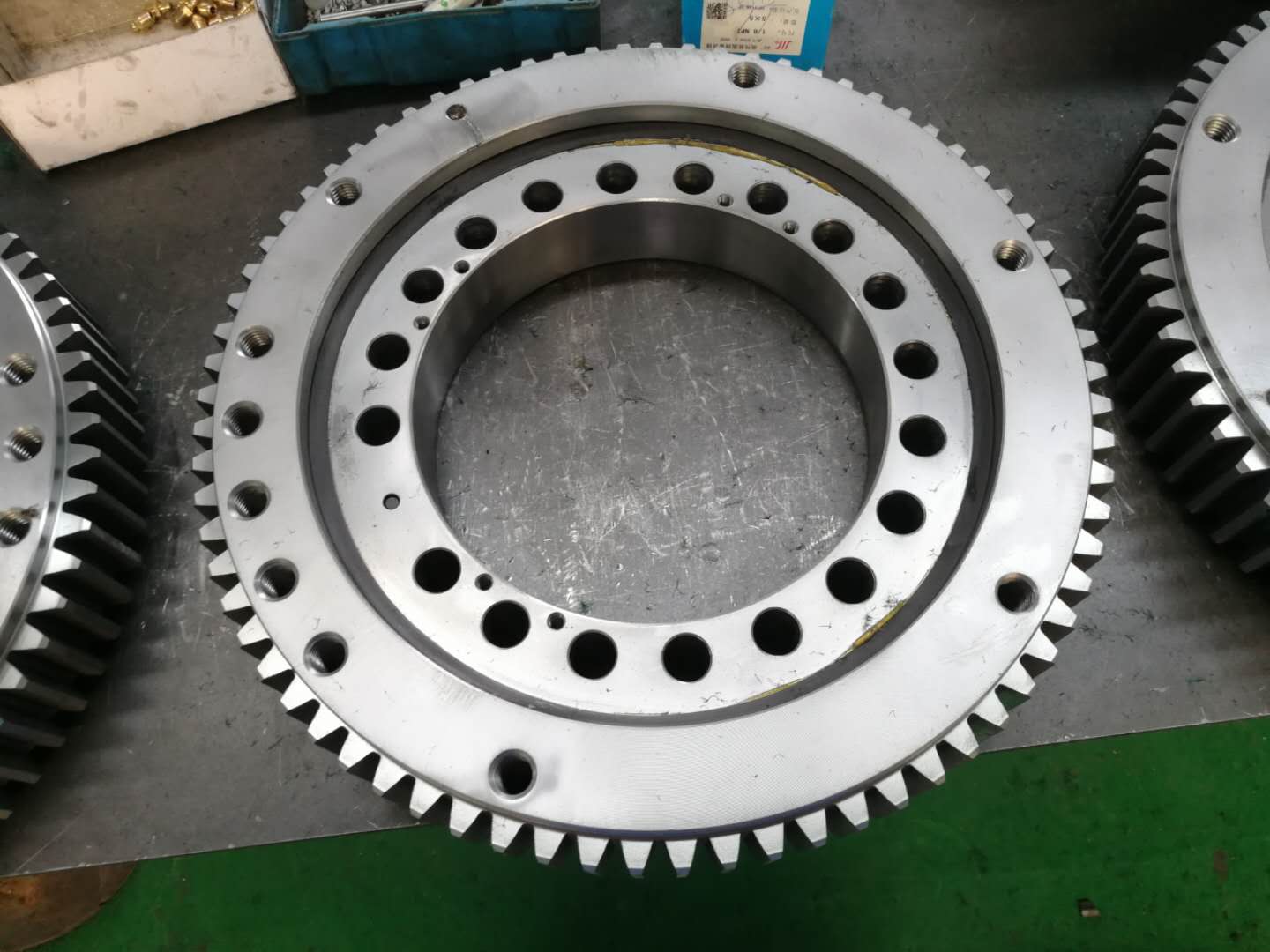 2020 New Style Bearing Slew Ring - Factory supply high quality slewing ...